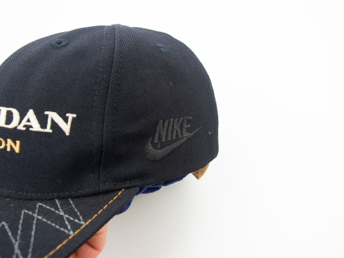 VINTAGE NIKE AIR MICHAEL JORDAN CAP - OSFA – TRIAX VINTAGE